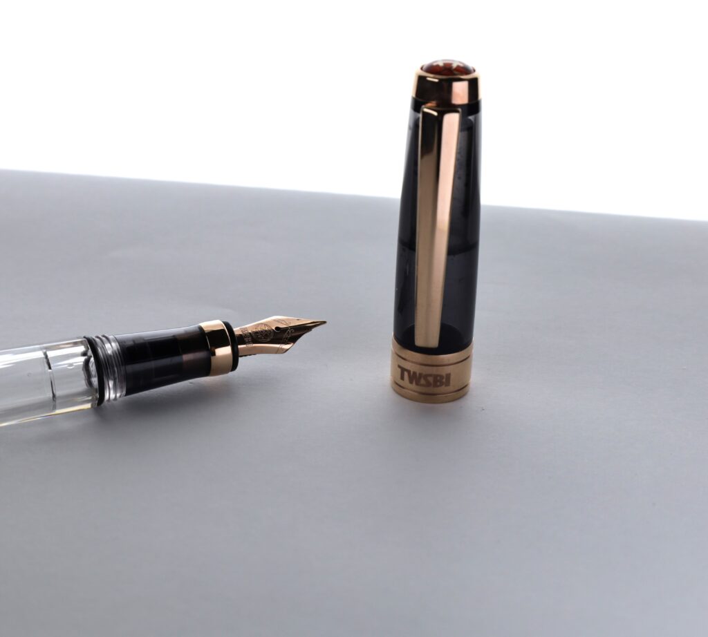 TWSBI - Diamond 580 Smoke Rose Gold II - Fountain Pen - Tudos